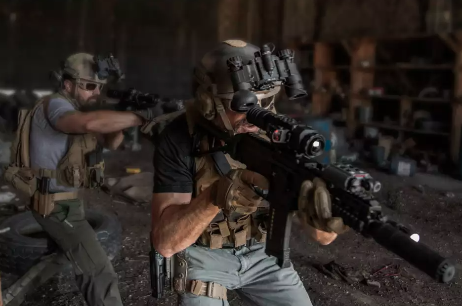 AGM NVG-40 3APW Dual Tube Night Vision Goggle/Binocular with MIL-SPEC ...