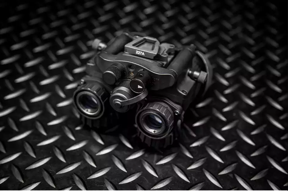 AGM NVG-50 NW1 Dual Tube Night Vision Goggle/Binocular 51 degree FOV ...